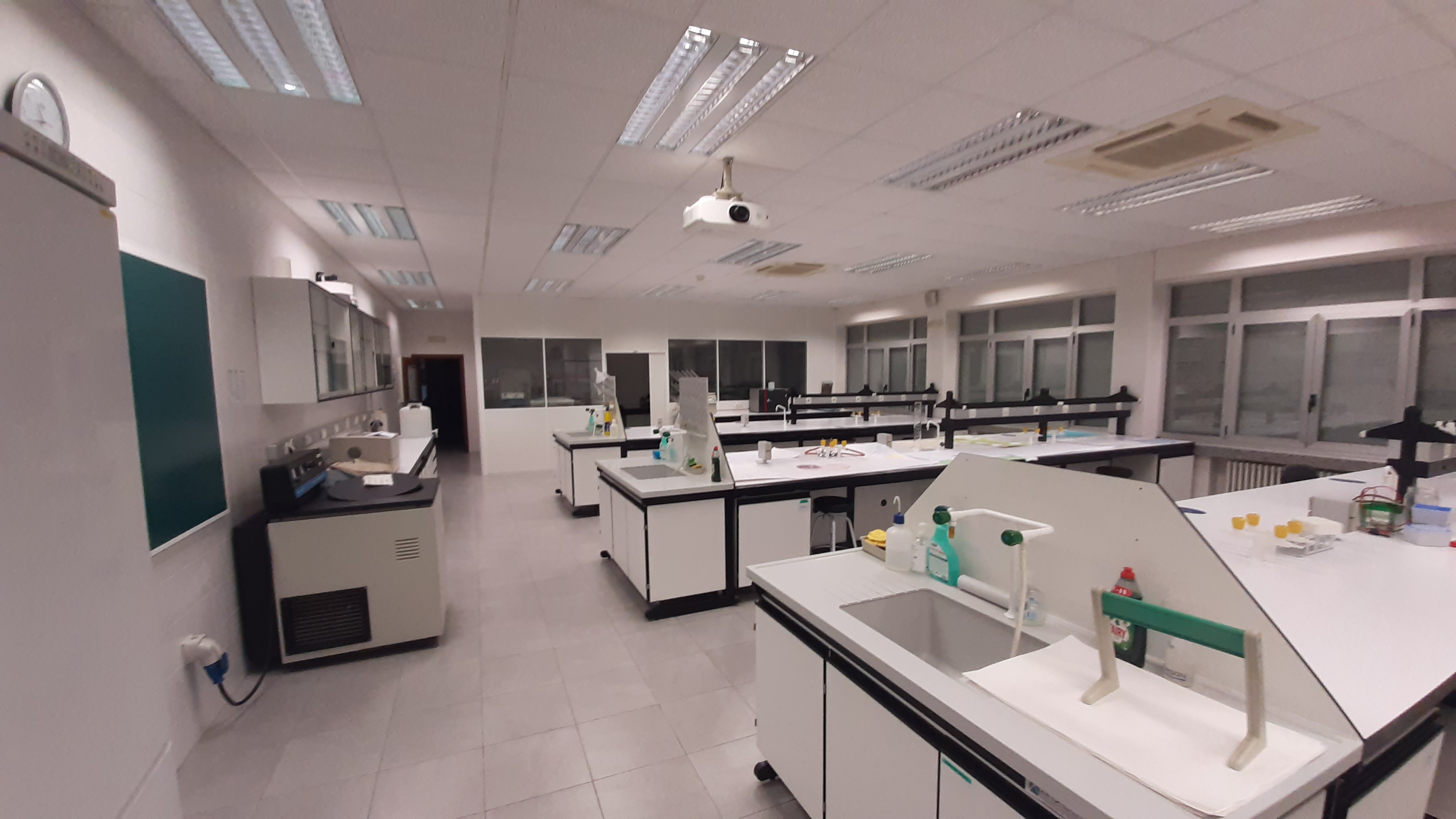 Videoproyector - Proyector de diapositivas